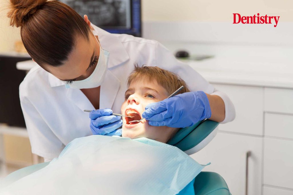 Root resorption in child orthodontic patients - Dentistry