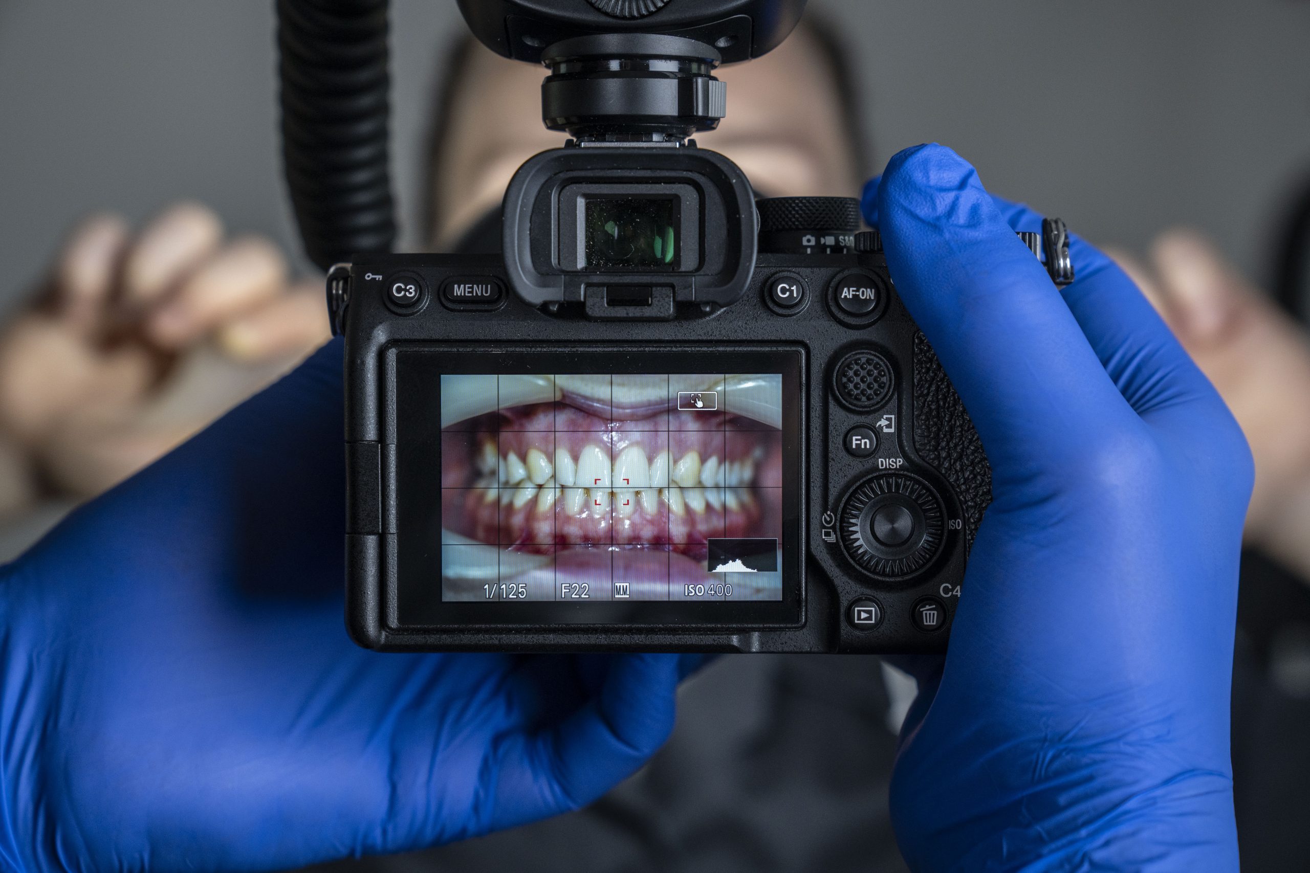 Grid Line__001 - Dentistry.co.uk